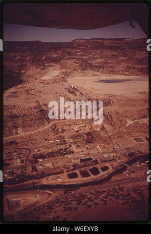 AERIAL VIEW OF UNION CARBIDE URANIUM MILL Stock Photo - Alamy