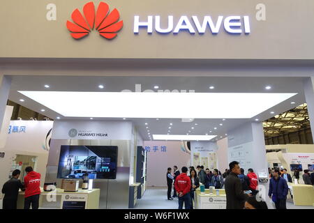 --FILE--People visit the stand of Huawei during the 2019 Mobile World ...