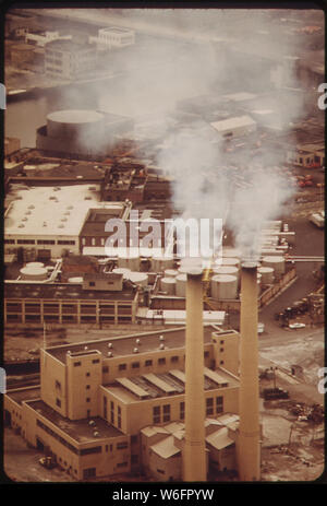 The Consolidated Edison Plant in Queens, New York, plays a significant ...