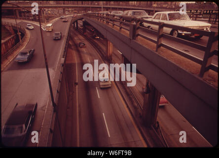 CROSS BRONX EXPRESSWAY Stock Photo - Alamy