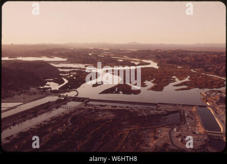 Imperial-dam--on-the-colorado-river-may-1972 7006557704 o Stock Photo ...