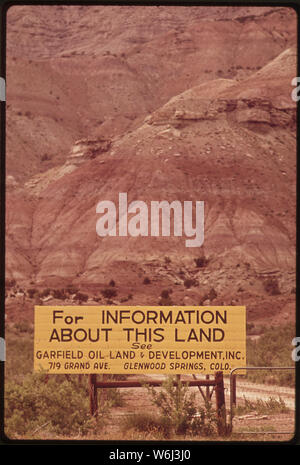 LAND DEVELOPMENT ADVERTISING IN ROCKY MOUNTAINS Stock Photo - Alamy