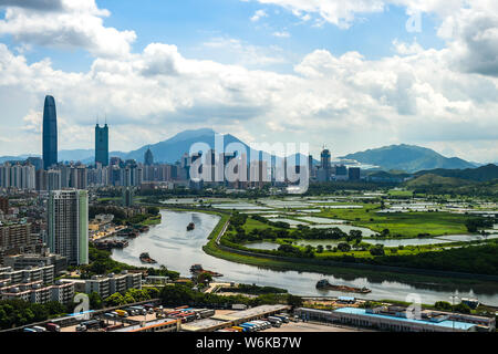 Shun Hing Square (also known as Diwang Dasha) is the second highest ...
