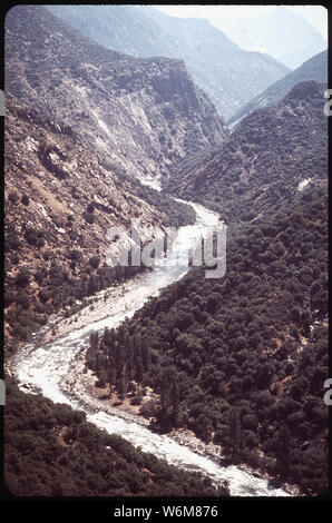 THE INACCESSIBLE KINGS RIVER GORGE ABOVE A PROPOSED LAKE AND DAM 542700 ...