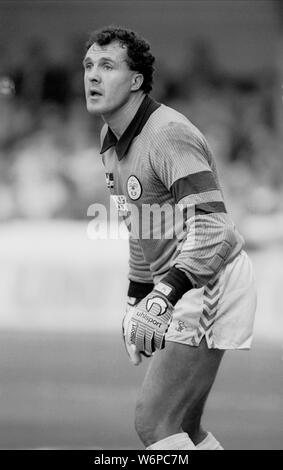 JOHN BURRIDGE, SOUTHAMPTON FC, 1988 Stock Photo - Alamy