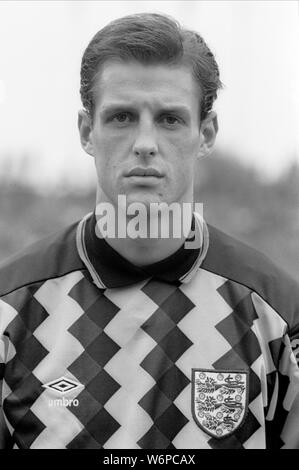 FRASER DIGBY SWINDON TOWN FC 11 December 1993 Stock Photo - Alamy