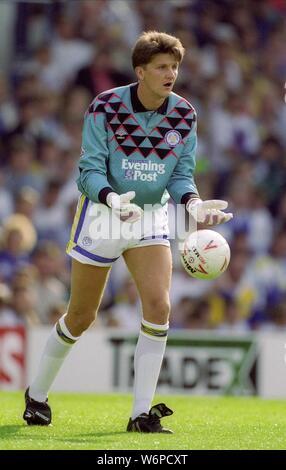 JOHN LUKIC LEEDS UNITED FC 06 October 1995 Stock Photo - Alamy