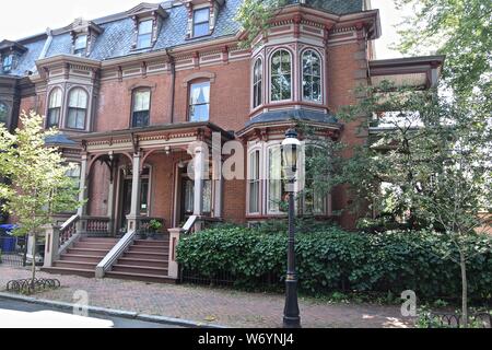 Mattoon Street, Springfield, MA. New England's only bow fronted row ...