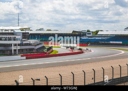 A deserted Luffield corner at Silverstone race track Stock Photo - Alamy