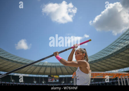Jacqueline OTCHERE (MTG Mannheim) action. Women's pole vault final on ...