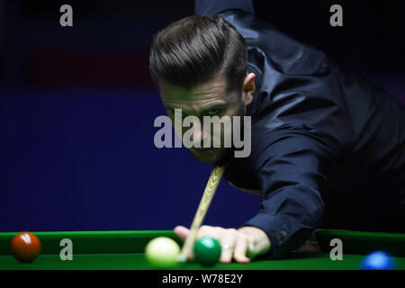 Chris Wakelin during first round match between Neil Robertson and Chris ...