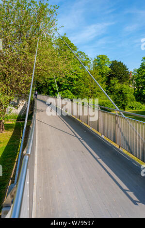 Maidstone, Kent. Medway footbridge Stock Photo - Alamy