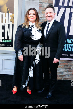 Melissa McCarthy and husband Ben Falcone take their daughters Vivian ...