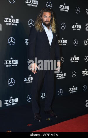 Jason Momoa arrives at the "Justice League" Los Angeles Premiere held ...