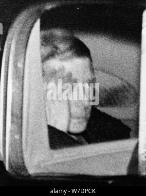 Edward VIII leaving Windsor Castle, after his abdication speech, 11 ...