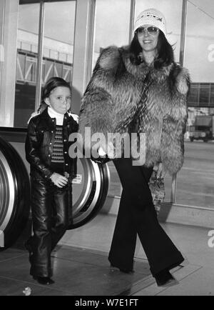 Tara Newley, daughter of actress Joan Collins and Anthony Newly ...
