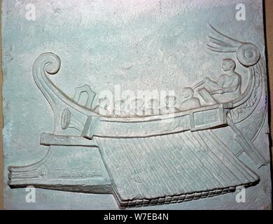 ROMAN TRIREME GALLEY WAR SHIP INTERIOR WITH THREE TIERS OF MEN ROWING ...