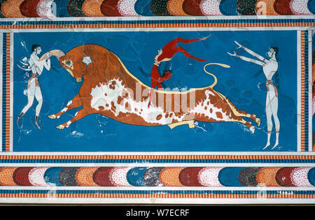 Bull-leaping fresco from Palace of Knossos (Knosos), Heraklion ...