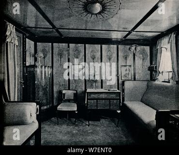 Interior of passenger cabin on SS Great Britain steamship museum ...