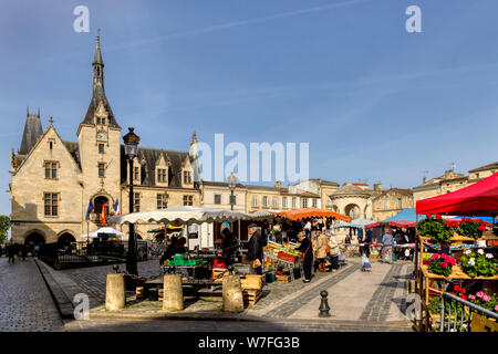 Libourne market square with the 1914 Neo-Gothic Town Hall in the ...
