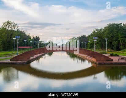 Brick garden arch Stock Photo - Alamy