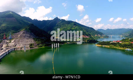 Landscape of the Longtan hydropower station in Tian'e county, Hechi ...