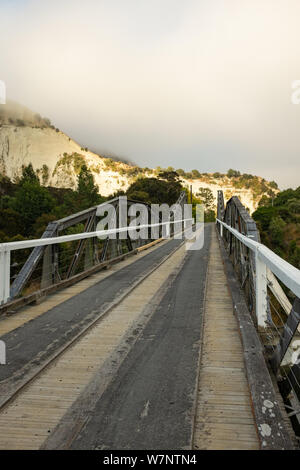 Mangaweka Bridge over the Rangitikei River, Mangaweka, Manawatu ...