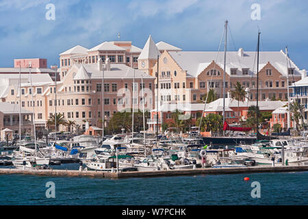 Bermuda, Atlantic Ocean, Hamilton, Luxury office buildings lining ...