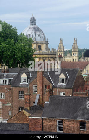 Rooftop terrace and the Radcliffe Camera, Oxford, United Kingdom Stock ...