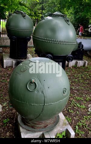 Naval mines fron Second World War -- Naval Museum - Sea garden Park in ...