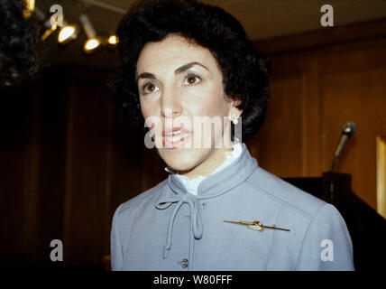 Former Conservative Minister Edwina Currie (left) and her daughter ...