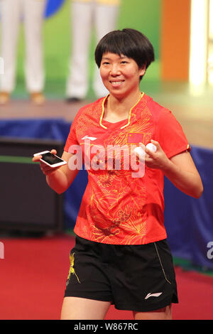 Table tennis player from Hong Kong Li Ching held a new book signing ...