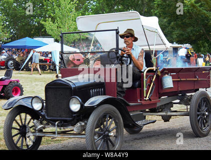 Antique Hillbilly truck Stock Photo - Alamy