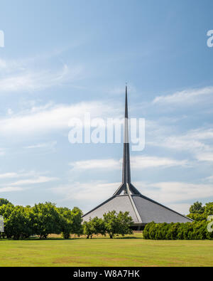 North Christian Church, designed by Eero Saarinen Stock Photo - Alamy
