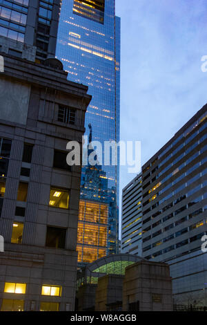 Philadelphia sky scraper Stock Photo - Alamy