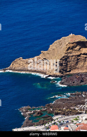 Singular, beautiful view across the basalt rocks, the castle and ...
