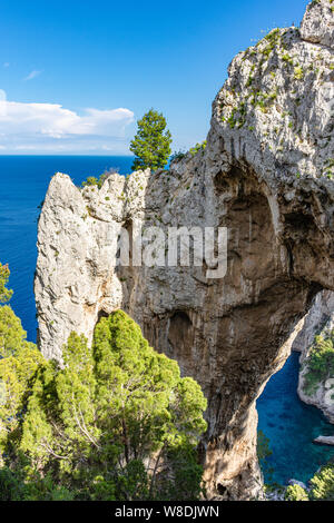 Italy, Capri, panorama and details of the natural arch Stock Photo - Alamy