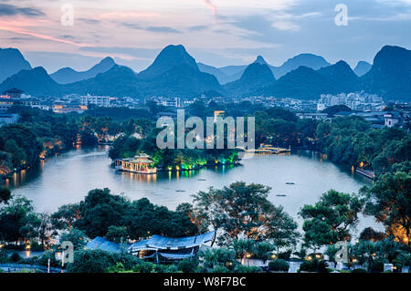 Ronghu Lake, Guilin - China Stock Photo - Alamy