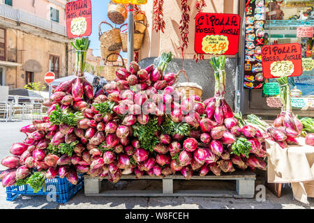Red onion sold on Tropea's streets as specialty of the region, Calabria ...