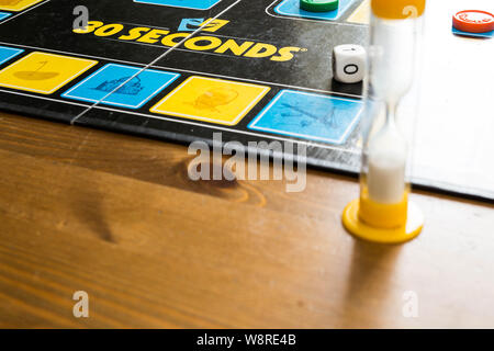 30 seconds board game, very fast party game, August 12, The Netherlands ...