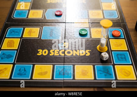 30 seconds board game, very fast party game, August 12, The Netherlands ...