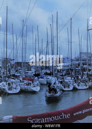 COWES, ENGLAND. 11 AUGUST 2019: The teams line up for the start of ...