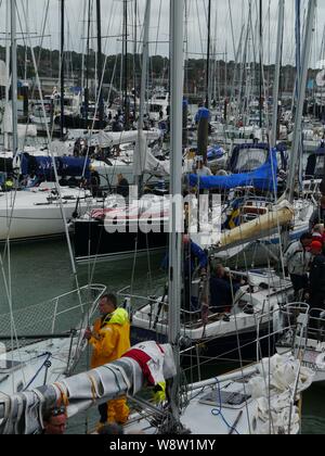 COWES, ENGLAND. 11 AUGUST 2019: The teams line up for the start of ...