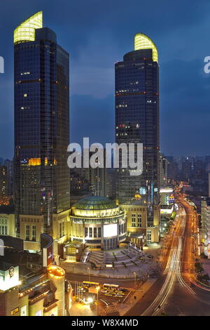 Xujiahui at night Stock Photo - Alamy
