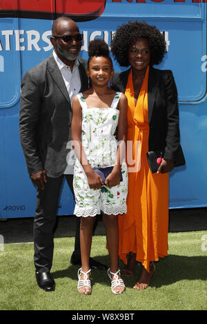 (L-R) Genesis Tennon and Viola Davis at THE ANGRY BIRDS MOVIE 2 Premiere held at the Regency ...