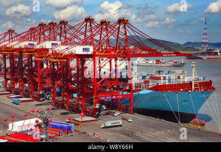 Majestic Maersk container ship Stock Photo - Alamy