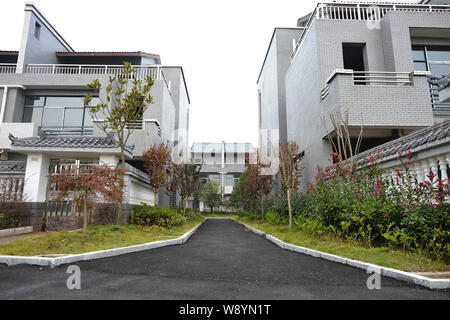 Chinese Luxury Homes