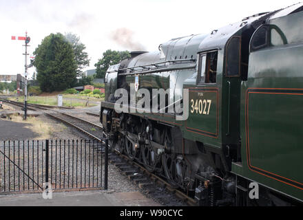 Steam locomotive 34027 "Taw Valley" 4-6-2 Pacific pulling away from ...