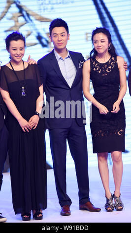 (From left) Chinese actress Hao Lei, actor Tong Dawei, actress Vicki ...