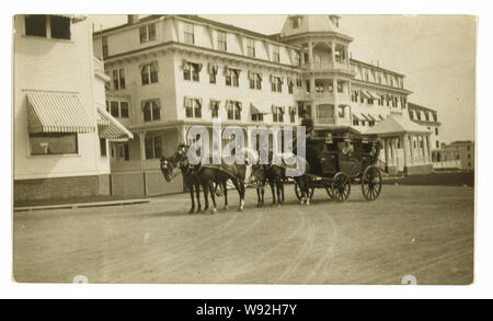 A Talley-Ho coach in front of the Wentworth Hotel, Portsmouth, N.H ...
